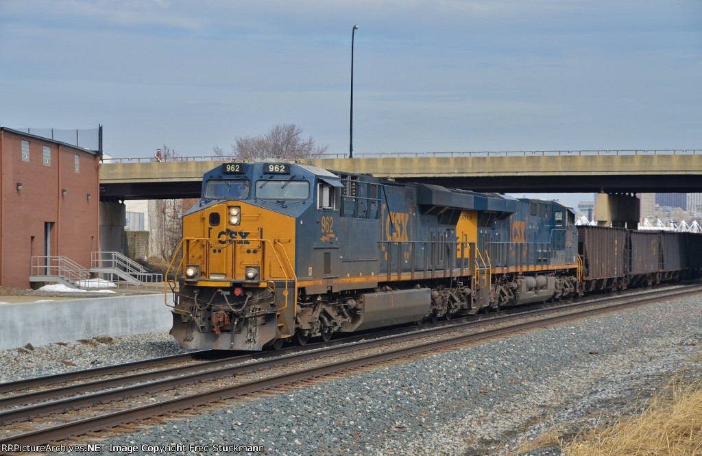 CSX 962